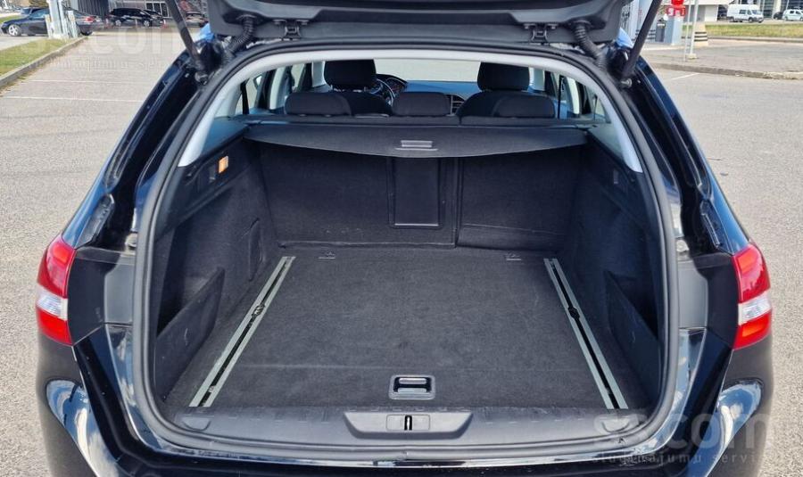 Melns Peugeot 308 2020 Rīga, ar dzinēja tilpumu 1.50 L un nobraukumu 149 tūkst. km par 7400 €, foto 7 vietnē AUTOMOTO.COM.LV