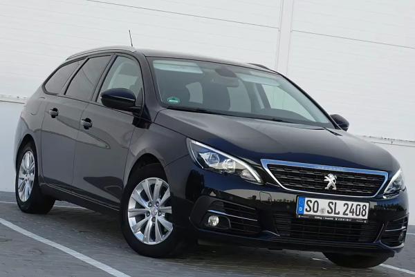 Black Peugeot 308 2020 in Riga, with an engine capacity of 1.50 L and mileage of 142 thousand km for 7650 €, photo 2 on AUTOMOTO.COM.LV