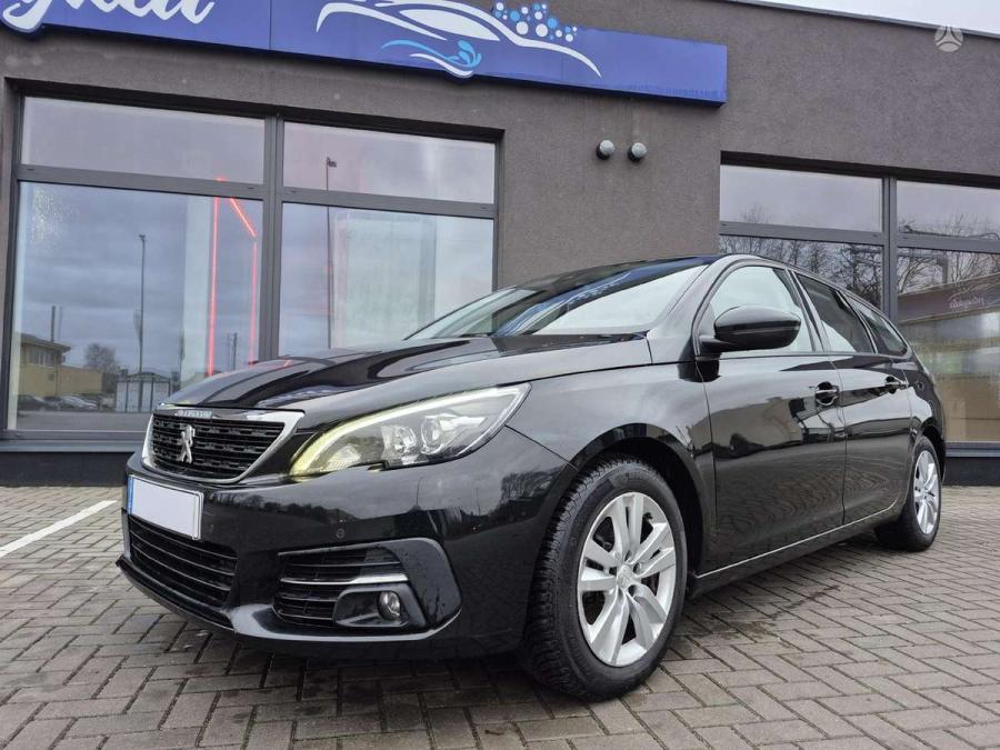 Black Peugeot 308 2021 in Taurage, with an engine capacity of 1.50 L and mileage of 182 thousand km for 5999 €, photo 4 on AUTOMOTO.COM.LV