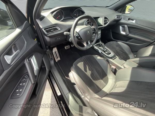 Black Peugeot 308 2021 in Tallinn, with an engine capacity of 1.20 L and mileage of 121 thousand km for 12900 €, photo 8 on AUTOMOTO.COM.LV