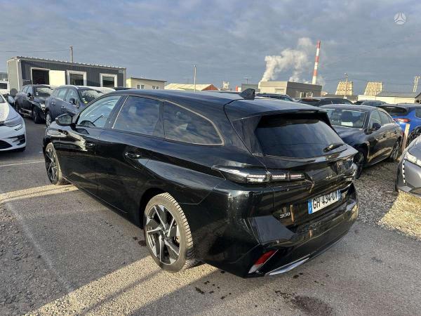 Black Peugeot 308 2022 in Vilnius, with an engine capacity of 1.20 L and mileage of 146 thousand km for 12099 €, photo 4 on AUTOMOTO.COM.LV