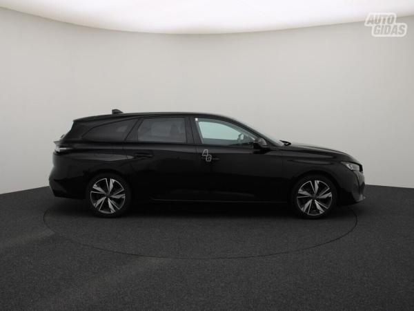 Melns Peugeot 308 2022 Viļņa, ar dzinēja tilpumu 1.50 L un nobraukumu 182 tūkst. km par 15399 €, foto 9 vietnē AUTOMOTO.COM.LV