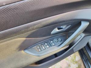 Melns Peugeot 308 2022 Marijampole, ar dzinēja tilpumu 1.20 L un nobraukumu 97 tūkst. km par 12457 €, foto 24 vietnē AUTOMOTO.COM.LV