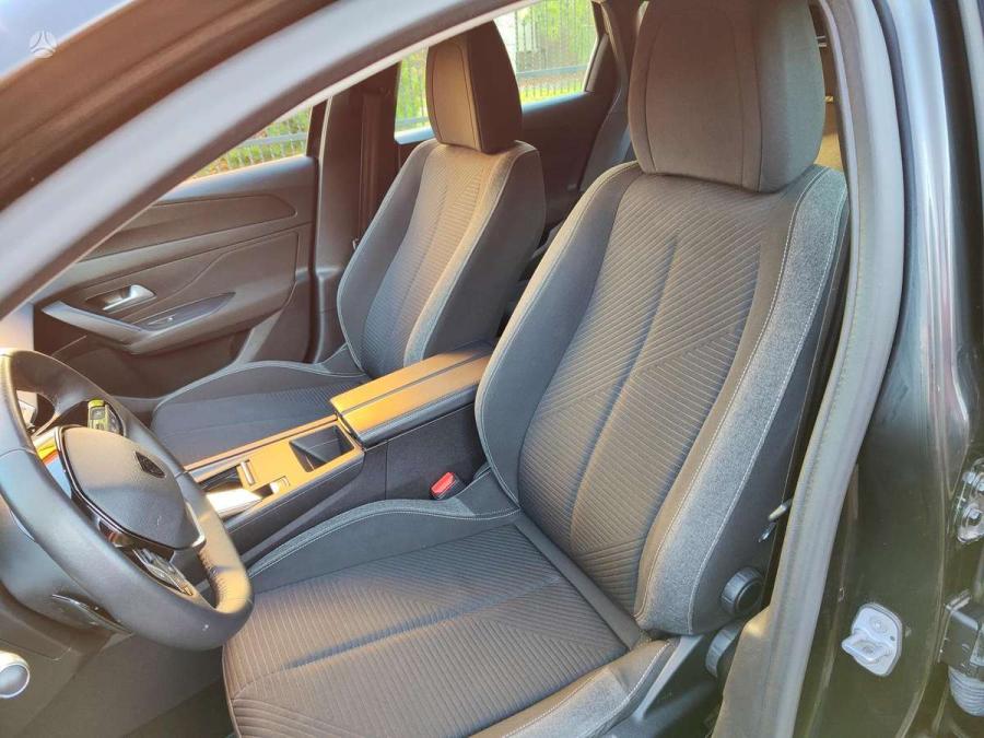 Melns Peugeot 308 2022 Marijampole, ar dzinēja tilpumu 1.20 L un nobraukumu 97 tūkst. km par 12457 €, foto 25 vietnē AUTOMOTO.COM.LV