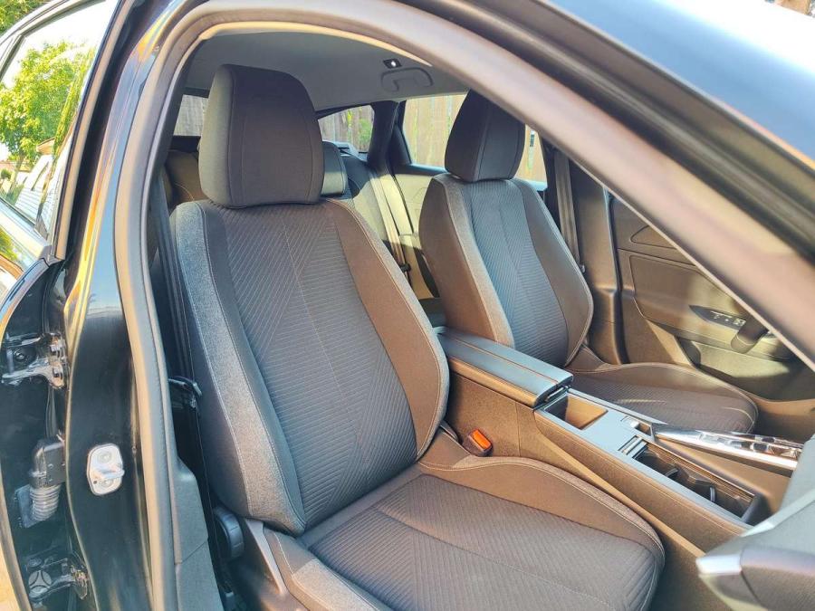 Melns Peugeot 308 2022 Marijampole, ar dzinēja tilpumu 1.20 L un nobraukumu 97 tūkst. km par 12457 €, foto 28 vietnē AUTOMOTO.COM.LV
