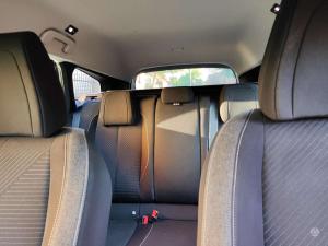 Melns Peugeot 308 2022 Marijampole, ar dzinēja tilpumu 1.20 L un nobraukumu 97 tūkst. km par 12457 €, foto 30 vietnē AUTOMOTO.COM.LV