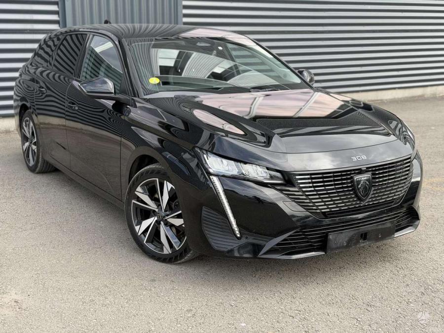 Black Peugeot 308 2022 in Taurage, with an engine capacity of 1.50 L and mileage of 122 thousand km for 13200 €, photo 4 on AUTOMOTO.COM.LV