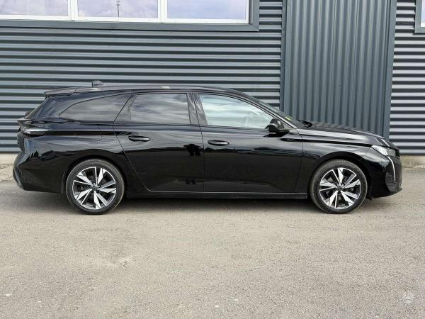 Melns Peugeot 308 2022 Tauragė, ar dzinēja tilpumu 1.50 L un nobraukumu 122 tūkst. km par 13200 €, foto 5 vietnē AUTOMOTO.COM.LV