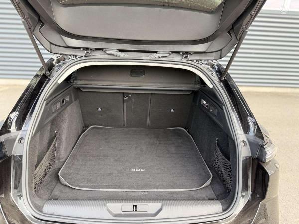 Melns Peugeot 308 2022 Tauragė, ar dzinēja tilpumu 1.50 L un nobraukumu 122 tūkst. km par 13200 €, foto 9 vietnē AUTOMOTO.COM.LV