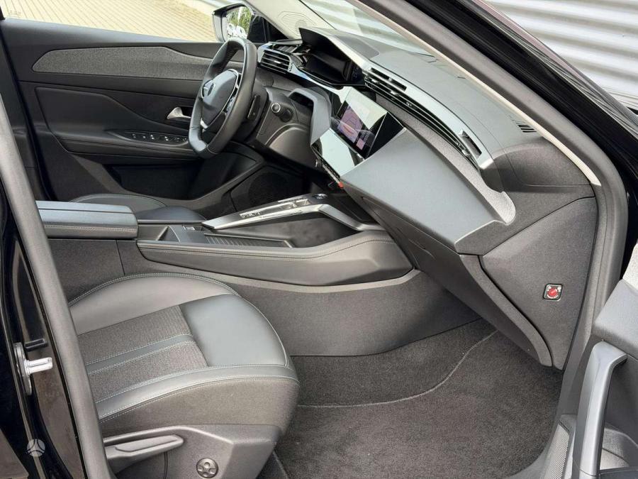 Black Peugeot 308 2022 in Taurage, with an engine capacity of 1.50 L and mileage of 122 thousand km for 13200 €, photo 14 on AUTOMOTO.COM.LV