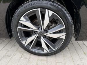 Melns Peugeot 308 2022 Marijampole, ar dzinēja tilpumu 1.20 L un nobraukumu 139 tūkst. km par 12947 €, foto 19 vietnē AUTOMOTO.COM.LV