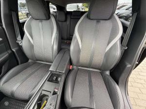 Melns Peugeot 308 2022 Marijampole, ar dzinēja tilpumu 1.20 L un nobraukumu 139 tūkst. km par 12947 €, foto 23 vietnē AUTOMOTO.COM.LV