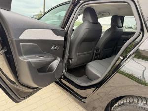 Melns Peugeot 308 2022 Marijampole, ar dzinēja tilpumu 1.20 L un nobraukumu 139 tūkst. km par 12947 €, foto 26 vietnē AUTOMOTO.COM.LV