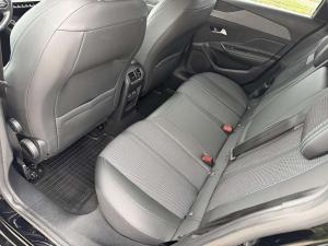 Melns Peugeot 308 2022 Marijampole, ar dzinēja tilpumu 1.20 L un nobraukumu 139 tūkst. km par 12947 €, foto 27 vietnē AUTOMOTO.COM.LV