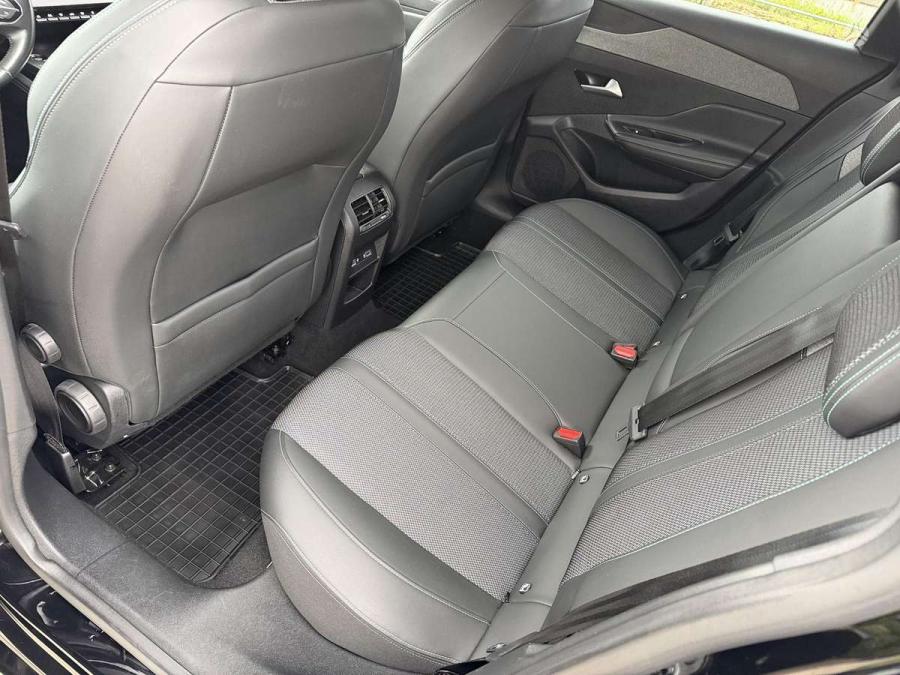 Melns Peugeot 308 2022 Marijampole, ar dzinēja tilpumu 1.20 L un nobraukumu 139 tūkst. km par 12947 €, foto 27 vietnē AUTOMOTO.COM.LV