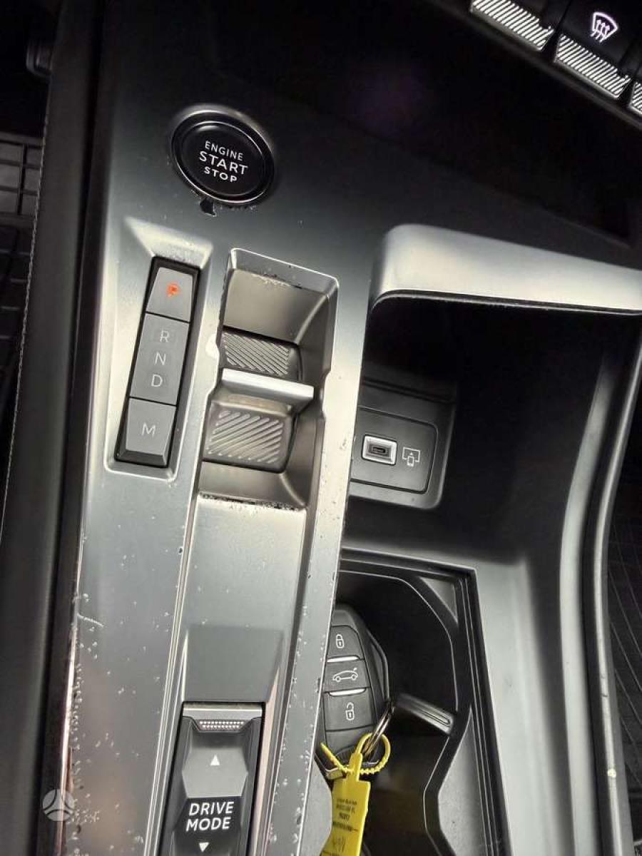 Melns Peugeot 308 2022 Marijampole, ar dzinēja tilpumu 1.20 L un nobraukumu 139 tūkst. km par 12947 €, foto 34 vietnē AUTOMOTO.COM.LV
