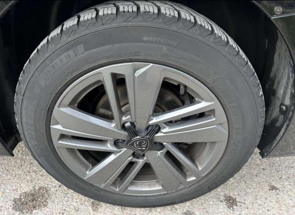 Melns Peugeot 308 2022 Viļņa, ar dzinēja tilpumu 1.50 L un nobraukumu 178 tūkst. km par 12099 €, foto 8 vietnē AUTOMOTO.COM.LV