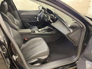 Melns Peugeot 308 2022 Marijampole, ar dzinēja tilpumu 1.20 L un nobraukumu 191 tūkst. km par 11955 €, foto 7 vietnē AUTOMOTO.COM.LV