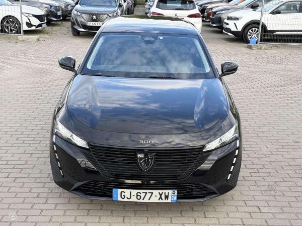 Black Peugeot 308 2022 in Marijampole, with an engine capacity of 1.20 L and mileage of 131 thousand km for 10164 €, photo 5 on AUTOMOTO.COM.LV