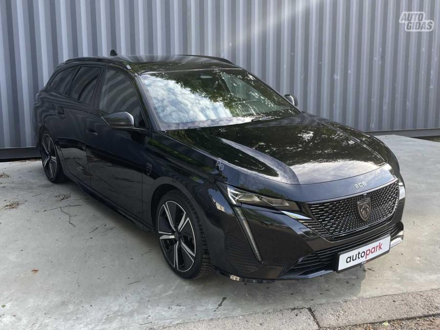 Melns Peugeot 308 2023 Viļņa, ar dzinēja tilpumu 1.20 L un nobraukumu 89 tūkst. km par 17900 €, foto 3 vietnē AUTOMOTO.COM.LV