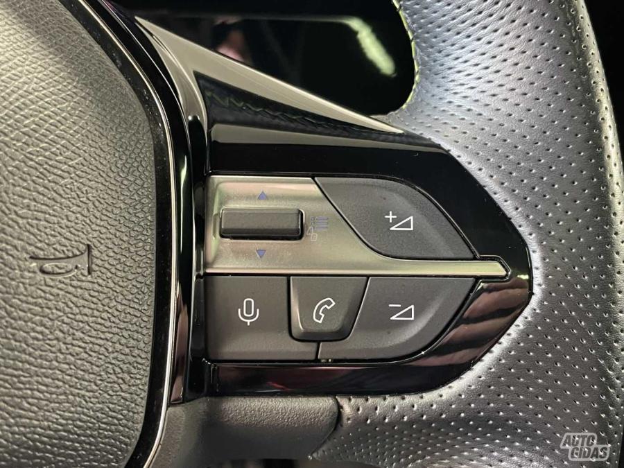 Melns Peugeot 308 2023 Viļņa, ar dzinēja tilpumu 1.20 L un nobraukumu 89 tūkst. km par 17900 €, foto 18 vietnē AUTOMOTO.COM.LV