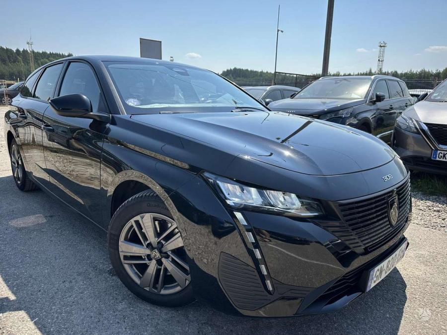 Black Peugeot 308 2023 in Vilnius, with an engine capacity of 1.20 L and mileage of 166 thousand km for 10647 €, photo 4 on AUTOMOTO.COM.LV