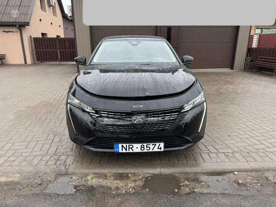 Черный Пежо 308 2023 в Каунас, объемом двигателя 1.20 л и пробегом 42 тыс. км за 12900 €, фото 6 на AUTOMOTO.COM.LV