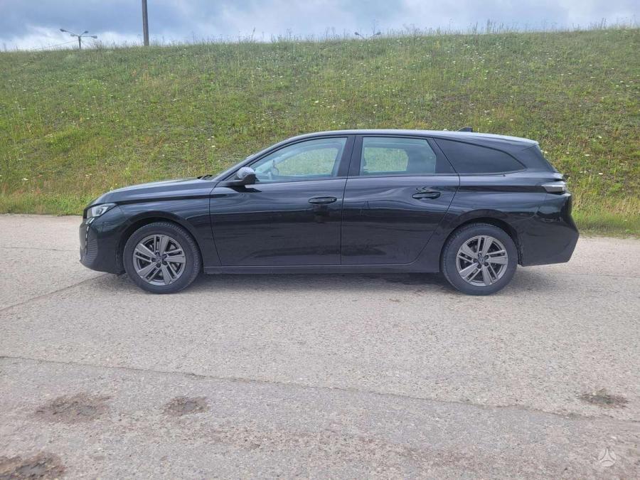 Melns Peugeot 308 2023 Viļņa, ar dzinēja tilpumu 1.20 L un nobraukumu 123 tūkst. km par 10648 €, foto 4 vietnē AUTOMOTO.COM.LV