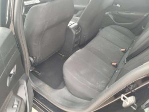 Melns Peugeot 308 2023 Viļņa, ar dzinēja tilpumu 1.20 L un nobraukumu 123 tūkst. km par 10648 €, foto 15 vietnē AUTOMOTO.COM.LV