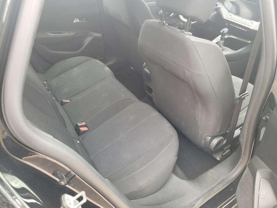Melns Peugeot 308 2023 Viļņa, ar dzinēja tilpumu 1.20 L un nobraukumu 123 tūkst. km par 10648 €, foto 16 vietnē AUTOMOTO.COM.LV