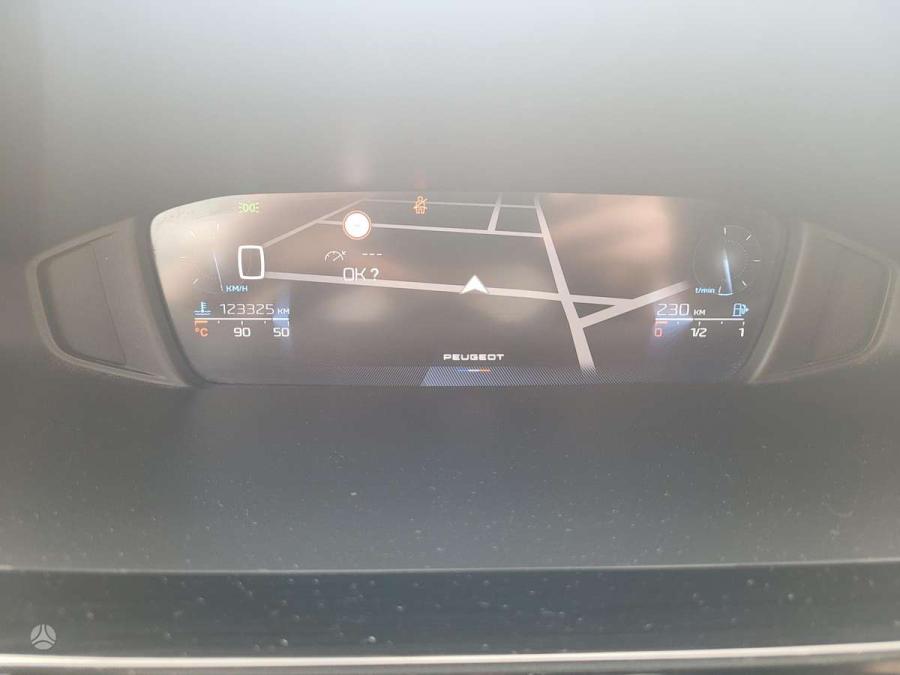 Melns Peugeot 308 2023 Viļņa, ar dzinēja tilpumu 1.20 L un nobraukumu 123 tūkst. km par 10648 €, foto 18 vietnē AUTOMOTO.COM.LV