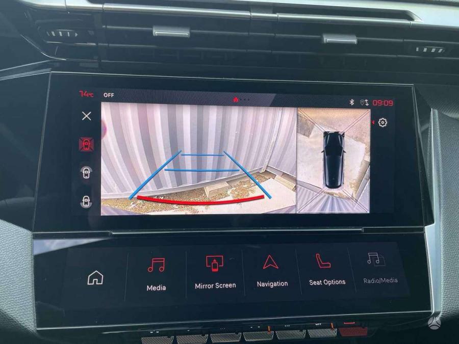 Melns Peugeot 308 2023 Viļņa, ar dzinēja tilpumu 1.20 L un nobraukumu 89 tūkst. km par 16900 €, foto 24 vietnē AUTOMOTO.COM.LV