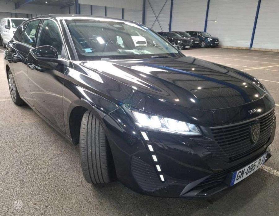 Black Peugeot 308 2023 in Vilnius, with an engine capacity of 1.20 L and mileage of 167 thousand km for 10042 €, photo 4 on AUTOMOTO.COM.LV