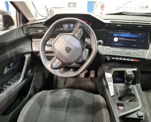 Black Peugeot 308 2023 in Vilnius, with an engine capacity of 1.20 L and mileage of 167 thousand km for 10042 €, photo 6 on AUTOMOTO.COM.LV