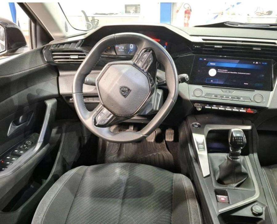 Black Peugeot 308 2023 in Vilnius, with an engine capacity of 1.20 L and mileage of 167 thousand km for 10042 €, photo 6 on AUTOMOTO.COM.LV