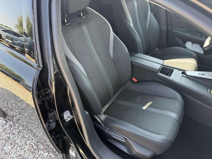 Melns Peugeot 308 2023 Marijampole, ar dzinēja tilpumu 1.50 L un nobraukumu 153 tūkst. km par 14514 €, foto 16 vietnē AUTOMOTO.COM.LV