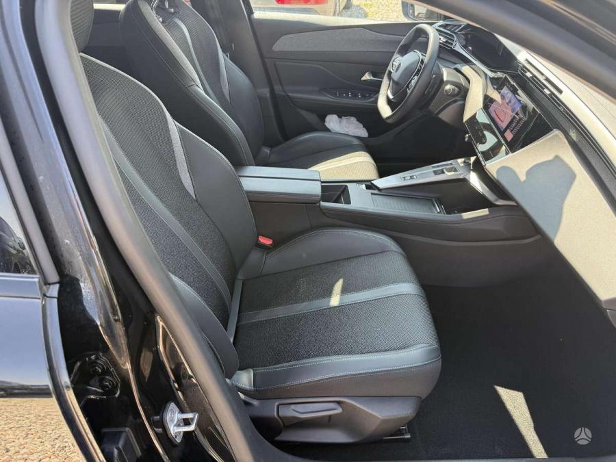 Melns Peugeot 308 2023 Marijampole, ar dzinēja tilpumu 1.50 L un nobraukumu 153 tūkst. km par 14514 €, foto 17 vietnē AUTOMOTO.COM.LV