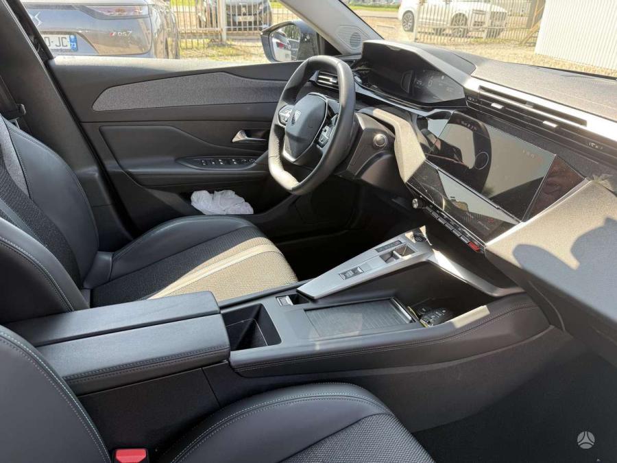 Melns Peugeot 308 2023 Marijampole, ar dzinēja tilpumu 1.50 L un nobraukumu 153 tūkst. km par 14514 €, foto 18 vietnē AUTOMOTO.COM.LV