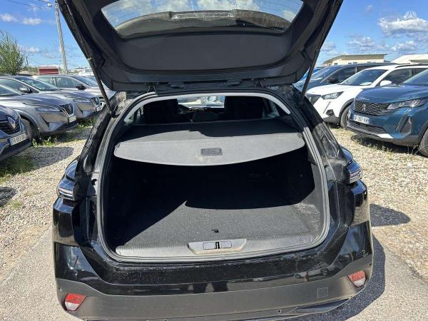 Melns Peugeot 308 2023 Viļņa, ar dzinēja tilpumu 1.20 L un nobraukumu 167 tūkst. km par 10042 €, foto 7 vietnē AUTOMOTO.COM.LV