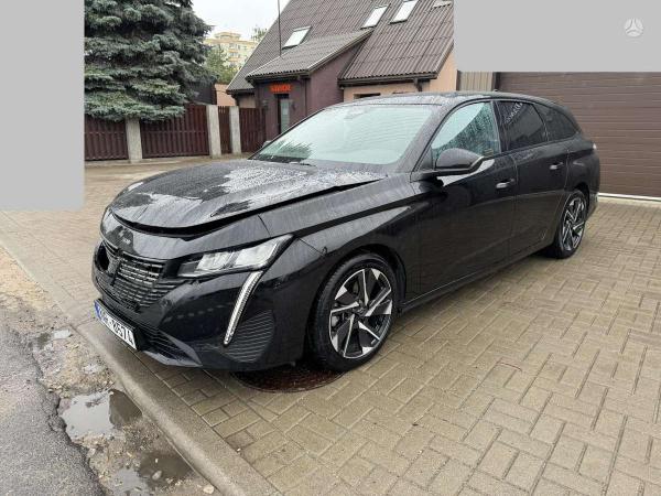 Черный Пежо 308 2023 в Каунас, объемом двигателя 1.20 л и пробегом 42 тыс. км за 11900 €, фото 1 на AUTOMOTO.COM.LV