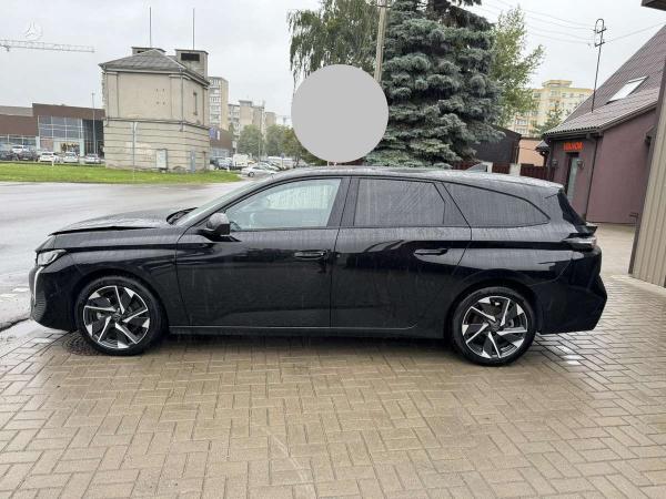 Черный Пежо 308 2023 в Каунас, объемом двигателя 1.20 л и пробегом 42 тыс. км за 11900 €, фото 2 на AUTOMOTO.COM.LV