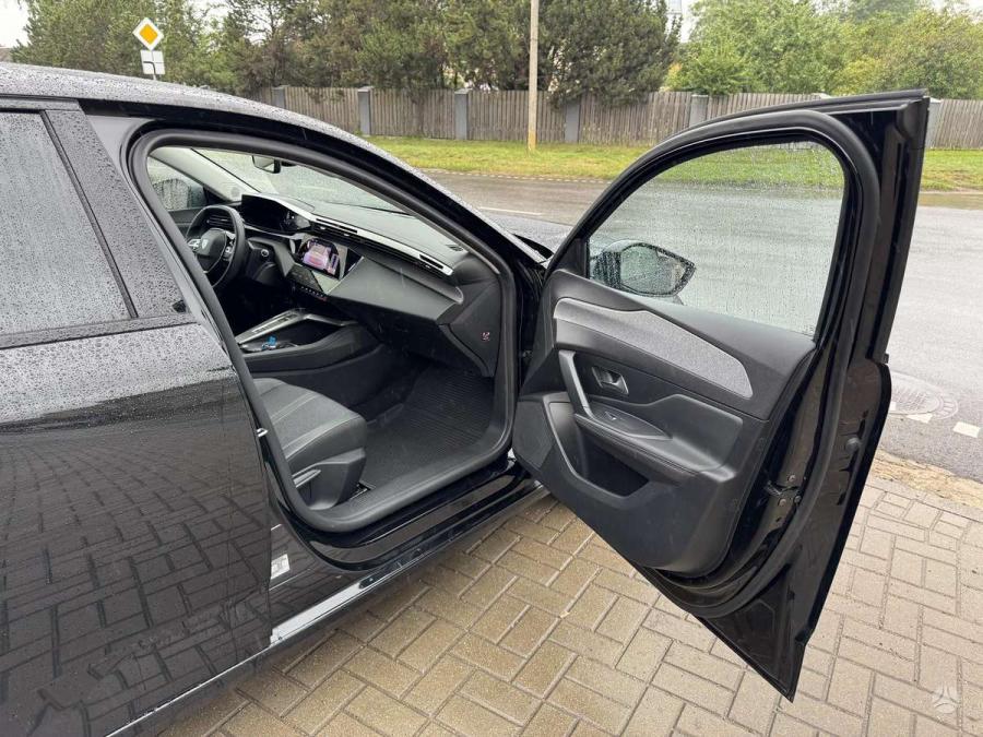Melns Peugeot 308 2023 Kauņa, ar dzinēja tilpumu 1.20 L un nobraukumu 42 tūkst. km par 11900 €, foto 27 vietnē AUTOMOTO.COM.LV