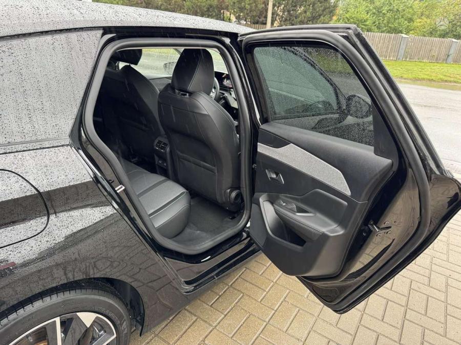 Melns Peugeot 308 2023 Kauņa, ar dzinēja tilpumu 1.20 L un nobraukumu 42 tūkst. km par 11900 €, foto 30 vietnē AUTOMOTO.COM.LV