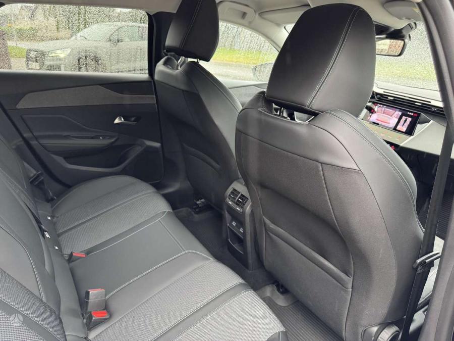 Melns Peugeot 308 2023 Kauņa, ar dzinēja tilpumu 1.20 L un nobraukumu 42 tūkst. km par 11900 €, foto 31 vietnē AUTOMOTO.COM.LV