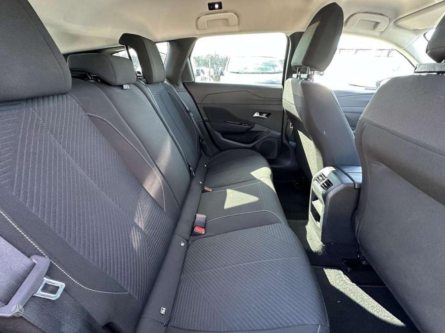 Melns Peugeot 308 2023 Viļņa, ar dzinēja tilpumu 1.20 L un nobraukumu 152 tūkst. km par 10042 €, foto 16 vietnē AUTOMOTO.COM.LV