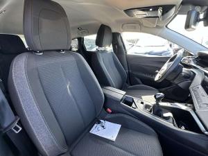 Melns Peugeot 308 2023 Viļņa, ar dzinēja tilpumu 1.20 L un nobraukumu 152 tūkst. km par 10042 €, foto 18 vietnē AUTOMOTO.COM.LV