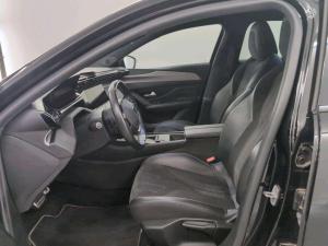 Black Peugeot 308 2023 in Vilnius, with an engine capacity of 1.20 L and mileage of 121 thousand km for 15718 €, photo 6 on AUTOMOTO.COM.LV
