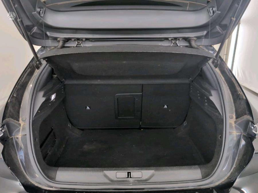 Black Peugeot 308 2023 in Vilnius, with an engine capacity of 1.20 L and mileage of 121 thousand km for 15718 €, photo 10 on AUTOMOTO.COM.LV