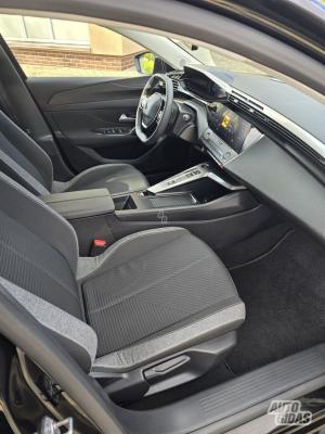 Melns Peugeot 308 2024 Raseiniai, ar dzinēja tilpumu 1.20 L un nobraukumu 14 tūkst. km par 15600 €, foto 24 vietnē AUTOMOTO.COM.LV