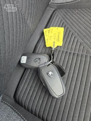 Melns Peugeot 308 2024 Raseiniai, ar dzinēja tilpumu 1.20 L un nobraukumu 14 tūkst. km par 15600 €, foto 26 vietnē AUTOMOTO.COM.LV